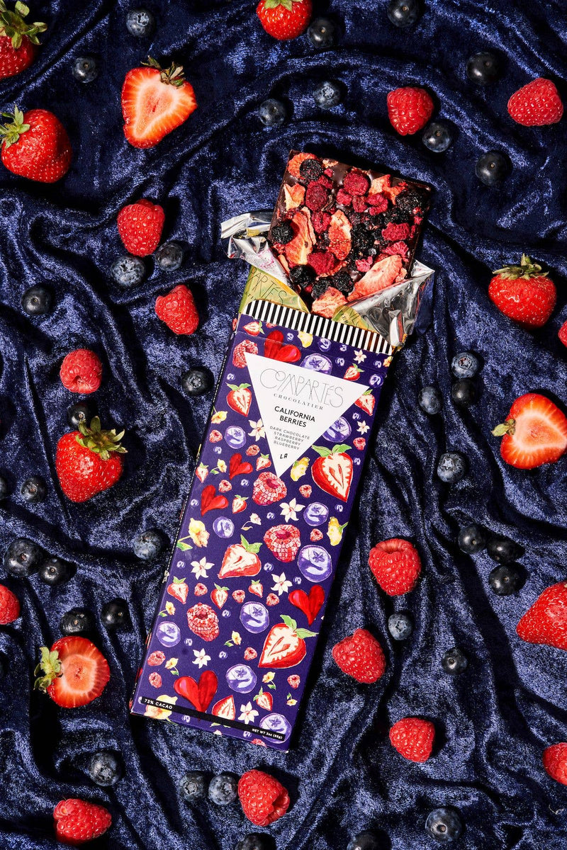 Compartes Chocolate - California Berries Dark Chocolate Strawberry Ras ...